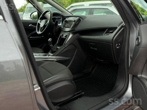 Pelēks Opel Zafira 2017 Jelgava, ar dzinēja tilpumu 1.60 L un nobraukumu 155 tūkst. km par 8500 €, foto 9 vietnē AUTOMOTO.COM.LV