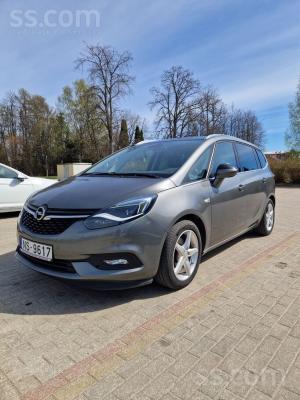 Pelēks Opel Zafira 2017 Ogre, ar dzinēja tilpumu 1.60 L un nobraukumu 228 tūkst. km par 5500 €, foto 3 vietnē AUTOMOTO.COM.LV