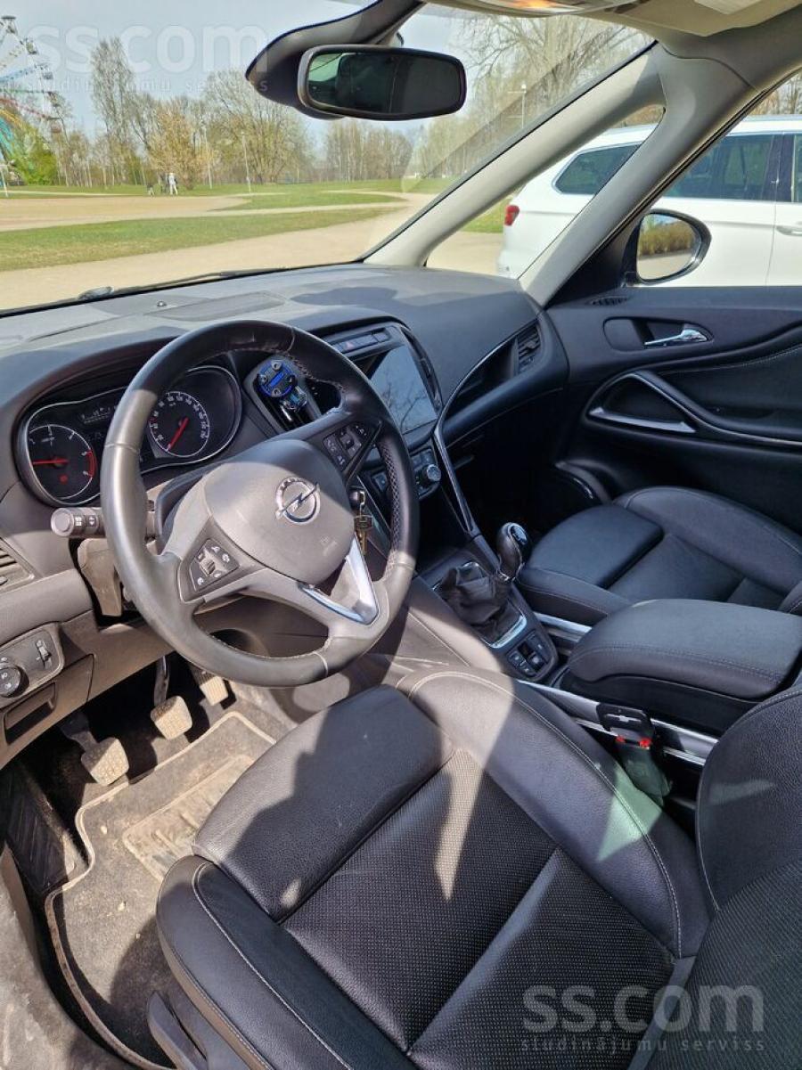 Pelēks Opel Zafira 2017 Ogre, ar dzinēja tilpumu 1.60 L un nobraukumu 228 tūkst. km par 5500 €, foto 7 vietnē AUTOMOTO.COM.LV