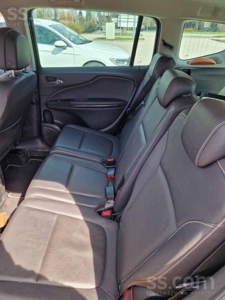 Pelēks Opel Zafira 2017 Ogre, ar dzinēja tilpumu 1.60 L un nobraukumu 228 tūkst. km par 5500 €, foto 8 vietnē AUTOMOTO.COM.LV