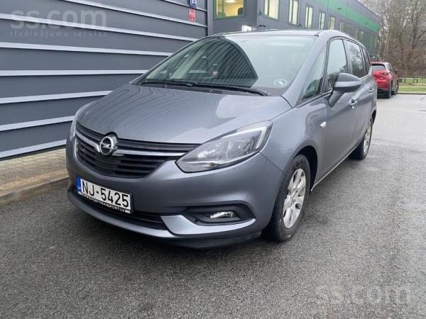 Grey Opel Zafira 2018 in Riga, with an engine capacity of 1.60 L and mileage of 229 thousand km for 7550 €, photo 1 on AUTOMOTO.COM.LV