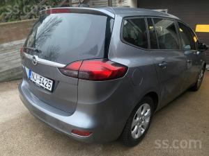 Grey Opel Zafira 2018 in Riga, with an engine capacity of 1.60 L and mileage of 229 thousand km for 7550 €, photo 11 on AUTOMOTO.COM.LV