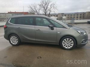Grey Opel Zafira 2018 in Riga, with an engine capacity of 2.00 L and mileage of 92 thousand km for 15950 €, photo 5 on AUTOMOTO.COM.LV