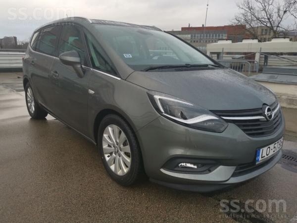Pelēks Opel Zafira 2018 Rīga, ar dzinēja tilpumu 2.00 L un nobraukumu 92 tūkst. km par 15950 €, foto 3 vietnē AUTOMOTO.COM.LV