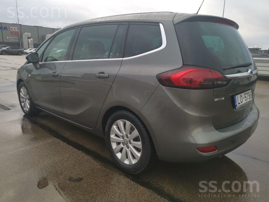 Pelēks Opel Zafira 2018 Rīga, ar dzinēja tilpumu 2.00 L un nobraukumu 92 tūkst. km par 15950 €, foto 8 vietnē AUTOMOTO.COM.LV