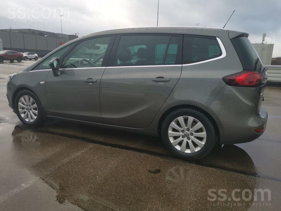 Pelēks Opel Zafira 2018 Rīga, ar dzinēja tilpumu 2.00 L un nobraukumu 92 tūkst. km par 15950 €, foto 9 vietnē AUTOMOTO.COM.LV