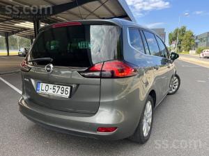 Pelēks Opel Zafira 2018 Rīga, ar dzinēja tilpumu 2.00 L un nobraukumu 92 tūkst. km par 15950 €, foto 7 vietnē AUTOMOTO.COM.LV