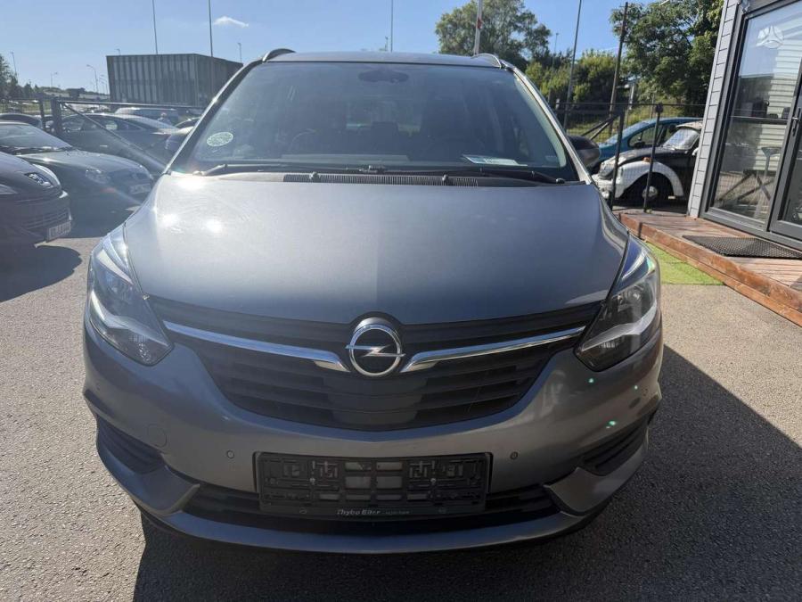 Grey Opel Zafira 2019 in Klaipeda, with an engine capacity of 1.60 L and mileage of 227 thousand km for 6999 €, photo 3 on AUTOMOTO.COM.LV
