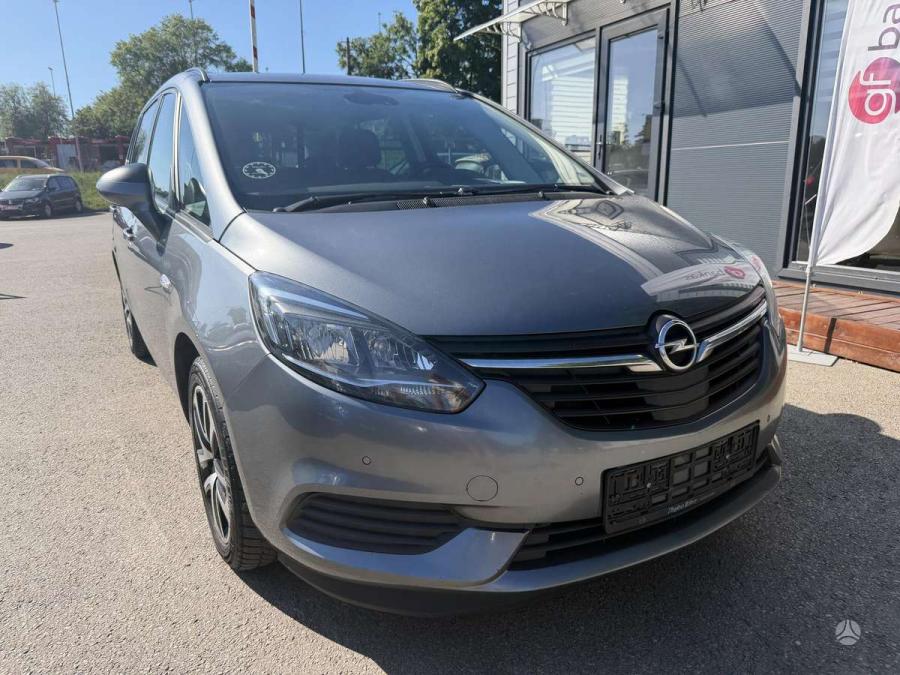 Grey Opel Zafira 2019 in Klaipeda, with an engine capacity of 1.60 L and mileage of 227 thousand km for 6999 €, photo 4 on AUTOMOTO.COM.LV