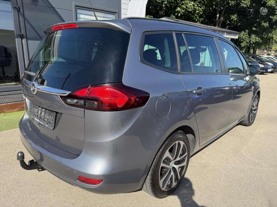 Grey Opel Zafira 2019 in Klaipeda, with an engine capacity of 1.60 L and mileage of 227 thousand km for 6999 €, photo 6 on AUTOMOTO.COM.LV