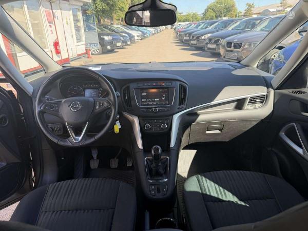 Grey Opel Zafira 2019 in Klaipeda, with an engine capacity of 1.60 L and mileage of 227 thousand km for 6999 €, photo 9 on AUTOMOTO.COM.LV