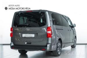 Grey Opel Zafira 2021 in Riga, with an engine capacity of 2.00 L and mileage of 72 thousand km for 25900 €, photo 3 on AUTOMOTO.COM.LV