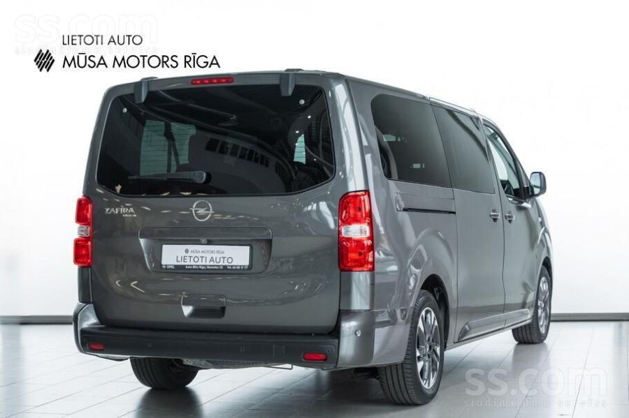 Grey Opel Zafira 2021 in Riga, with an engine capacity of 2.00 L and mileage of 72 thousand km for 25900 €, photo 3 on AUTOMOTO.COM.LV
