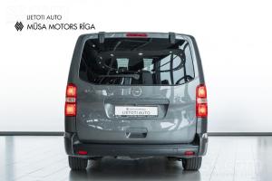 Grey Opel Zafira 2021 in Riga, with an engine capacity of 2.00 L and mileage of 72 thousand km for 25900 €, photo 5 on AUTOMOTO.COM.LV