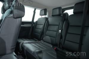 Grey Opel Zafira 2021 in Riga, with an engine capacity of 2.00 L and mileage of 72 thousand km for 25900 €, photo 10 on AUTOMOTO.COM.LV