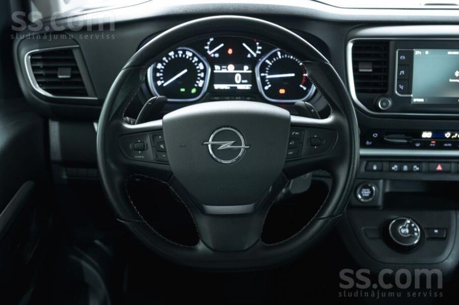 Grey Opel Zafira 2021 in Riga, with an engine capacity of 2.00 L and mileage of 72 thousand km for 25900 €, photo 16 on AUTOMOTO.COM.LV
