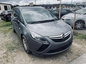 Grey Opel Zafira 2016 in Vilnius, with an engine capacity of 1.56 L and mileage of 178 thousand km for 4270 €, photo  on AUTOMOTO.COM.LV