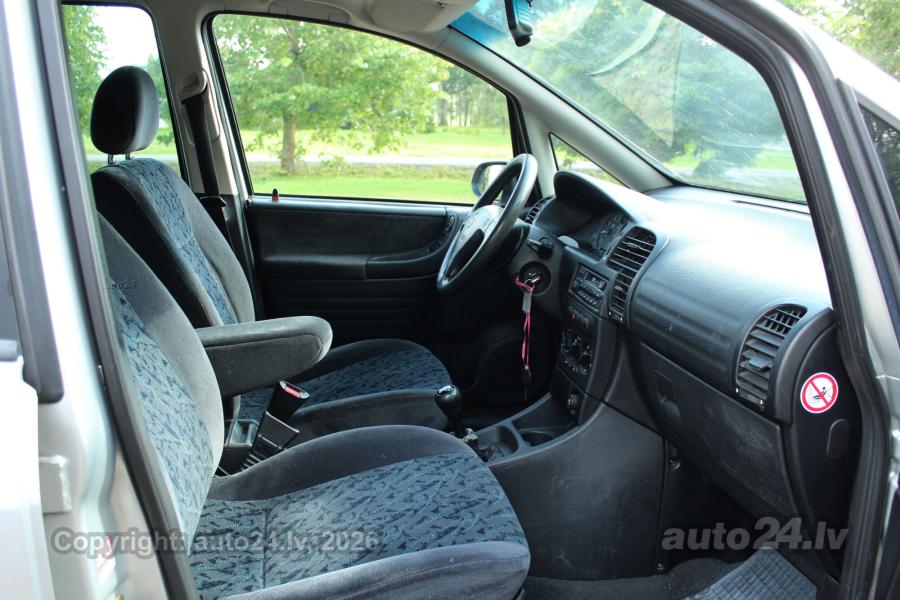 Pelēks Opel Zafira 2000 Tartu, ar dzinēja tilpumu 1.60 L un nobraukumu 195 tūkst. km par 1199 €, foto 8 vietnē AUTOMOTO.COM.LV