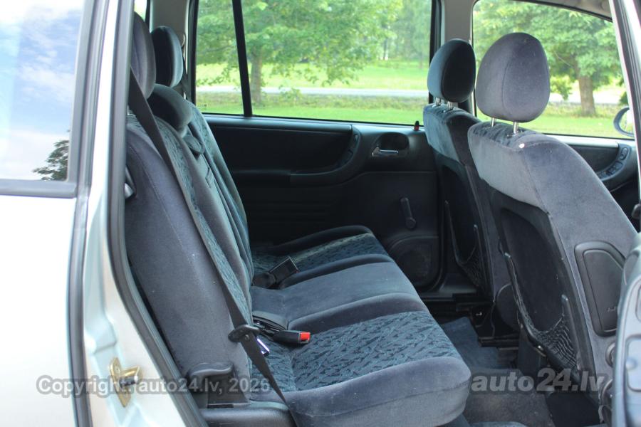 Pelēks Opel Zafira 2000 Tartu, ar dzinēja tilpumu 1.60 L un nobraukumu 195 tūkst. km par 1199 €, foto 9 vietnē AUTOMOTO.COM.LV