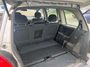Grey Opel Zafira 2000 in Narva, with an engine capacity of 1.80 L and mileage of 194 thousand km for 699 €, photo 12 on AUTOMOTO.COM.LV