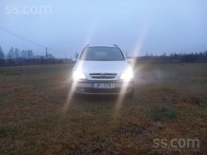 Grey Opel Zafira 2003 in Rezekne, with an engine capacity of 2.00 L and mileage of 260 thousand km for 950 €, photo 7 on AUTOMOTO.COM.LV