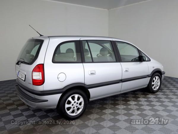 Grey Opel Zafira 2003 in Tallinn, with an engine capacity of 2.00 L and mileage of 184 thousand km for 1399 €, photo 3 on AUTOMOTO.COM.LV