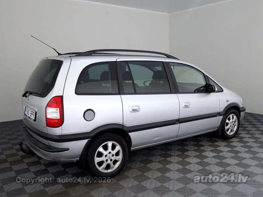 Pelēks Opel Zafira 2003 Tallina, ar dzinēja tilpumu 2.20 L un nobraukumu 245 tūkst. km par 999 €, foto 4 vietnē AUTOMOTO.COM.LV