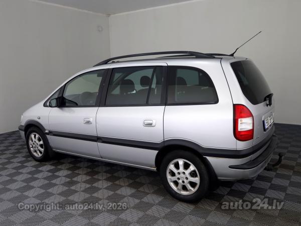 Grey Opel Zafira 2003 in Tallinn, with an engine capacity of 2.20 L and mileage of 245 thousand km for 999 €, photo 4 on AUTOMOTO.COM.LV