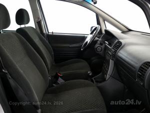 Pelēks Opel Zafira 2003 Tallina, ar dzinēja tilpumu 2.20 L un nobraukumu 245 tūkst. km par 999 €, foto 7 vietnē AUTOMOTO.COM.LV