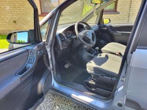 Pelēks Opel Zafira 2003 Šauļi, ar dzinēja tilpumu 2.00 L un nobraukumu 199 tūkst. km par 999 €, foto 9 vietnē AUTOMOTO.COM.LV