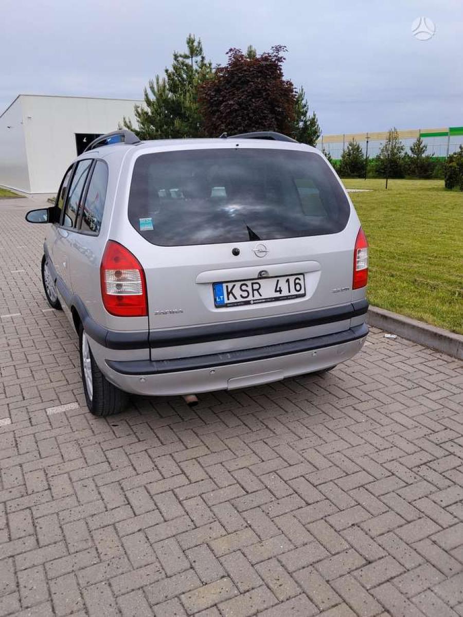 Grey Opel Zafira 2003 in Marijampole, with an engine capacity of 2.17 L and mileage of 260 thousand km for 900 €, photo 4 on AUTOMOTO.COM.LV