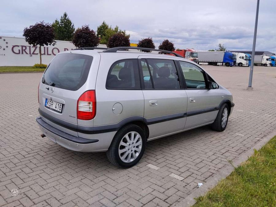 Grey Opel Zafira 2003 in Marijampole, with an engine capacity of 2.17 L and mileage of 260 thousand km for 900 €, photo 5 on AUTOMOTO.COM.LV