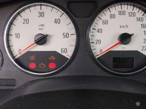 Grey Opel Zafira 2003 in Marijampole, with an engine capacity of 2.17 L and mileage of 260 thousand km for 900 €, photo 7 on AUTOMOTO.COM.LV