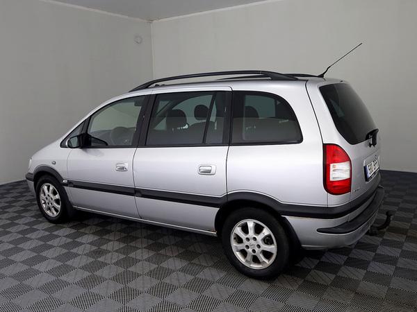 Grey Opel Zafira 2003 in Tallinn, with an engine capacity of 2.20 L and mileage of 245 thousand km for 699 €, photo 4 on AUTOMOTO.COM.LV