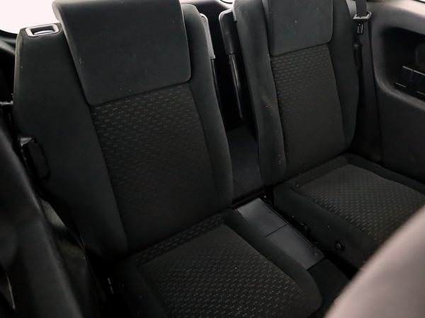 Grey Opel Zafira 2003 in Tallinn, with an engine capacity of 2.20 L and mileage of 245 thousand km for 699 €, photo 8 on AUTOMOTO.COM.LV