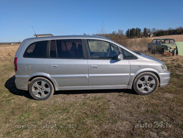 Grey Opel Zafira 2004 in Rakvere, with an engine capacity of 2.20 L and mileage of 0 thousand km for 999 €, photo 6 on AUTOMOTO.COM.LV