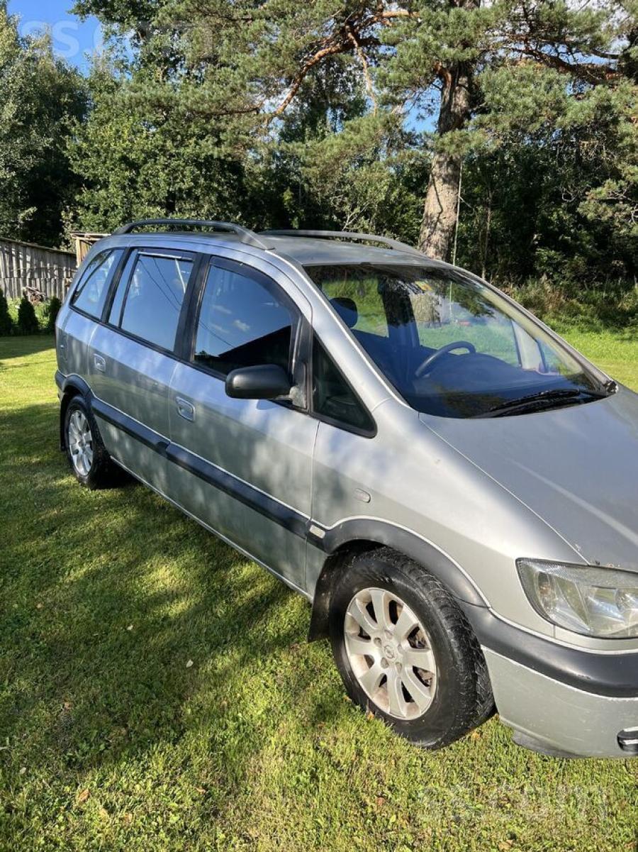 Grey Opel Zafira 2004 in Kuldiga, with an engine capacity of 2.00 L and mileage of 366 thousand km for 600 €, photo 3 on AUTOMOTO.COM.LV