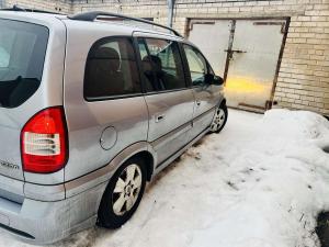 Pelēks Opel Zafira 2005 Kauņa, ar dzinēja tilpumu 2.17 L un nobraukumu 317 tūkst. km par 1050 €, foto 3 vietnē AUTOMOTO.COM.LV