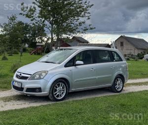 Pelēks Opel Zafira 2005 Talsi, ar dzinēja tilpumu 1.90 L un nobraukumu 399 tūkst. km par 1295 €, foto  vietnē AUTOMOTO.COM.LV