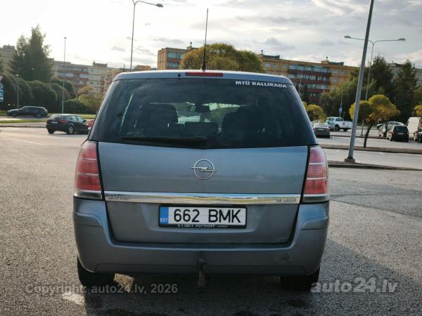 Pelēks Opel Zafira 2005 Tartu, ar dzinēja tilpumu 1.90 L un nobraukumu 277 tūkst. km par 1499 €, foto 5 vietnē AUTOMOTO.COM.LV