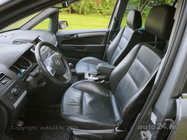 Pelēks Opel Zafira 2005 Tartu, ar dzinēja tilpumu 1.90 L un nobraukumu 277 tūkst. km par 1499 €, foto 7 vietnē AUTOMOTO.COM.LV