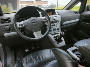 Pelēks Opel Zafira 2005 Tartu, ar dzinēja tilpumu 1.90 L un nobraukumu 277 tūkst. km par 1499 €, foto 10 vietnē AUTOMOTO.COM.LV