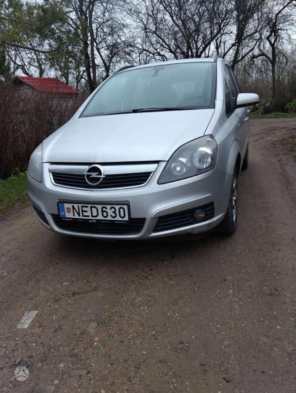 Grey Opel Zafira 2006 in Vilnius, with an engine capacity of 2.20 L and mileage of 250 thousand km for 1950 €, photo 1 on AUTOMOTO.COM.LV