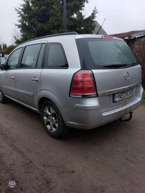 Pelēks Opel Zafira 2006 Viļņa, ar dzinēja tilpumu 2.20 L un nobraukumu 250 tūkst. km par 1950 €, foto 6 vietnē AUTOMOTO.COM.LV