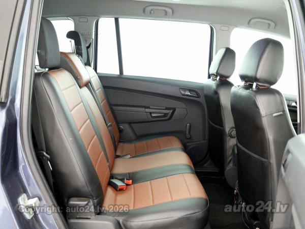 Grey Opel Zafira 2006 in Tallinn, with an engine capacity of 2.20 L and mileage of 265 thousand km for 999 €, photo 7 on AUTOMOTO.COM.LV