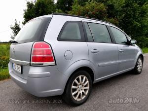 Grey Opel Zafira 2006 in Tartu, with an engine capacity of 1.90 L and mileage of 290 thousand km for 990 €, photo 5 on AUTOMOTO.COM.LV