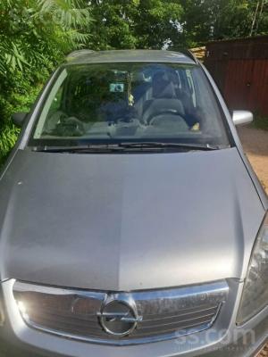 Pelēks Opel Zafira 2006 Rīga, ar dzinēja tilpumu 1.80 L un nobraukumu 0 tūkst. km par 1800 €, foto  vietnē AUTOMOTO.COM.LV