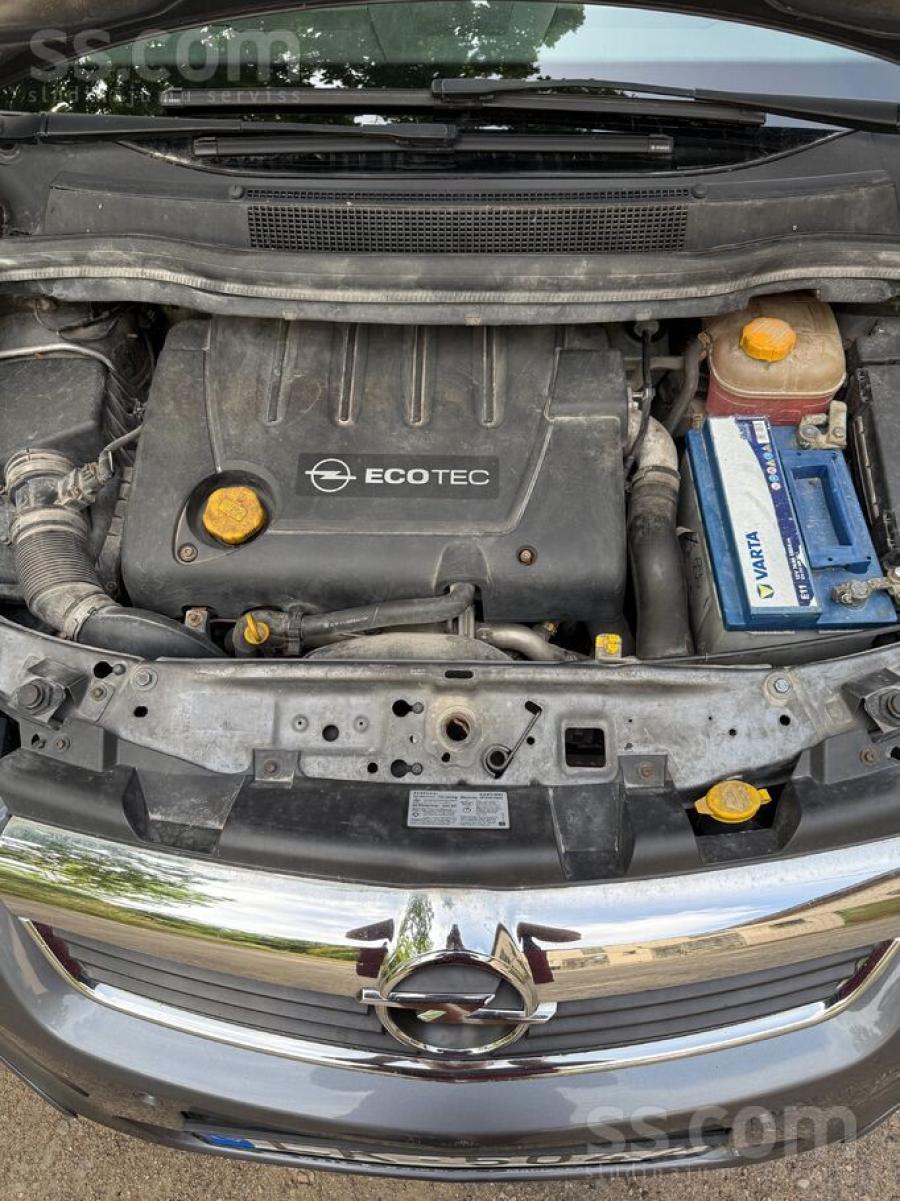 Grey Opel Zafira 2007 in Rezekne, with an engine capacity of 1.90 L and mileage of 283 thousand km for 950 €, photo 11 on AUTOMOTO.COM.LV