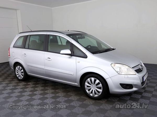 Grey Opel Zafira 2008 in Tallinn, with an engine capacity of 1.80 L and mileage of 334 thousand km for 1499 €, photo 1 on AUTOMOTO.COM.LV