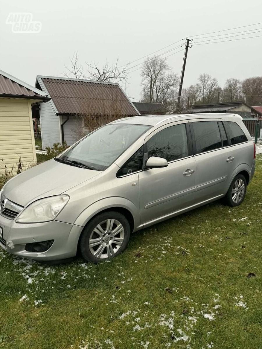 Pelēks Opel Zafira 2008 Akmenė, ar dzinēja tilpumu 1.70 L un nobraukumu 294 tūkst. km par 1650 €, foto 4 vietnē AUTOMOTO.COM.LV